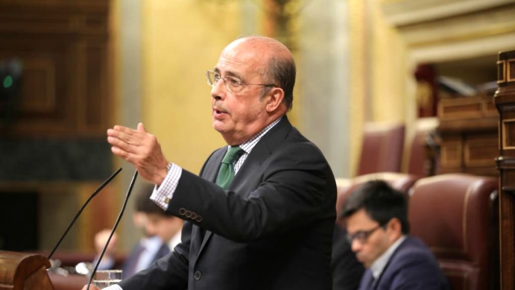 Gil Lázaro recuerda el triple compromiso de VOX con el medio natural - VOX
