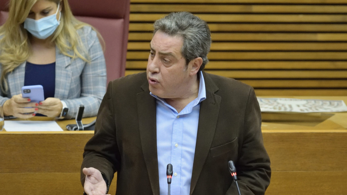 José María Llanos (VOX): “Ustedes merecen el Goya por lo bien que ...