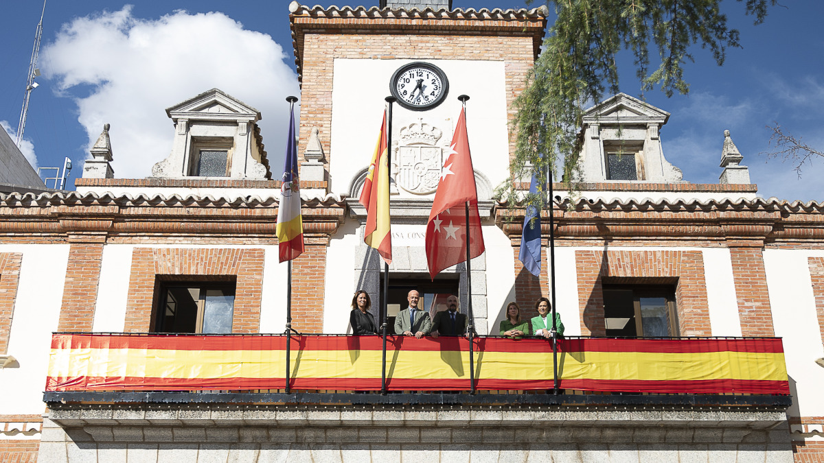 Las Rozas solicita recuperar la celebración de la jura de bandera - VOX