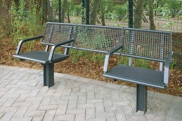 Vox llevará a Pleno la instalación de bancos adaptados para personas ...