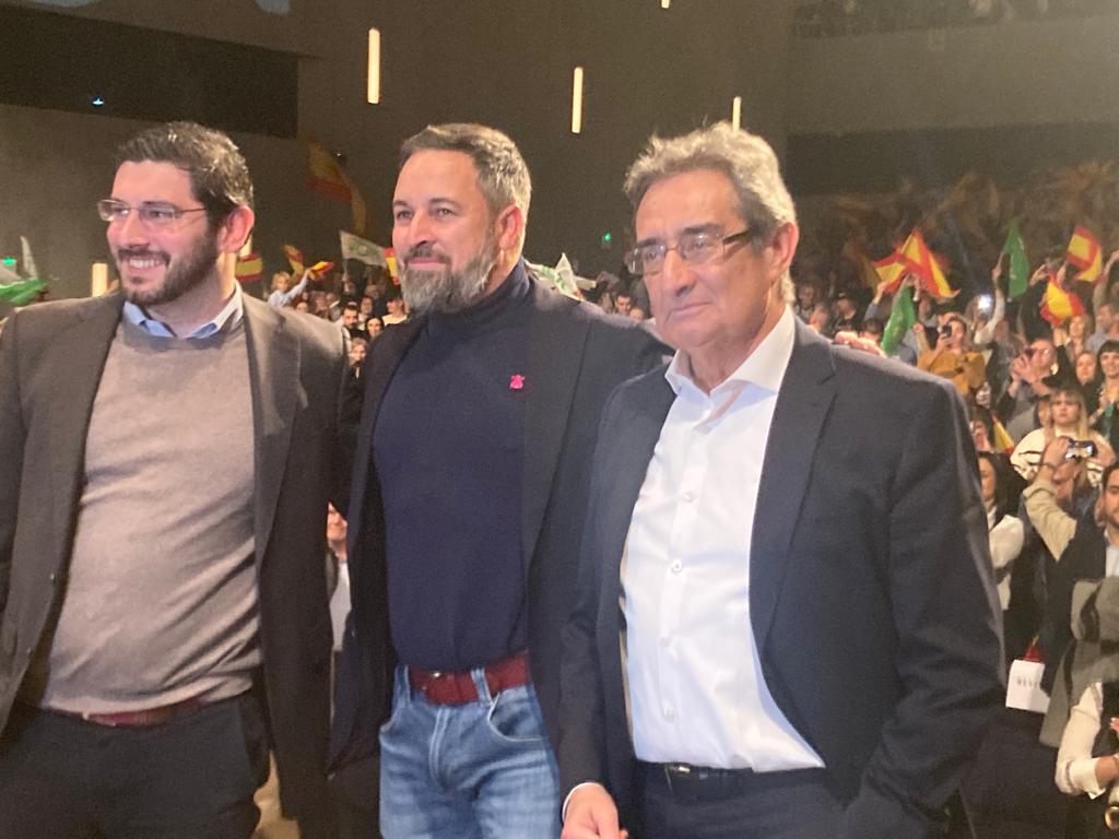 Pedro Sánchez no llenó ni la mitad del aforo que ha conseguido Santiago ...