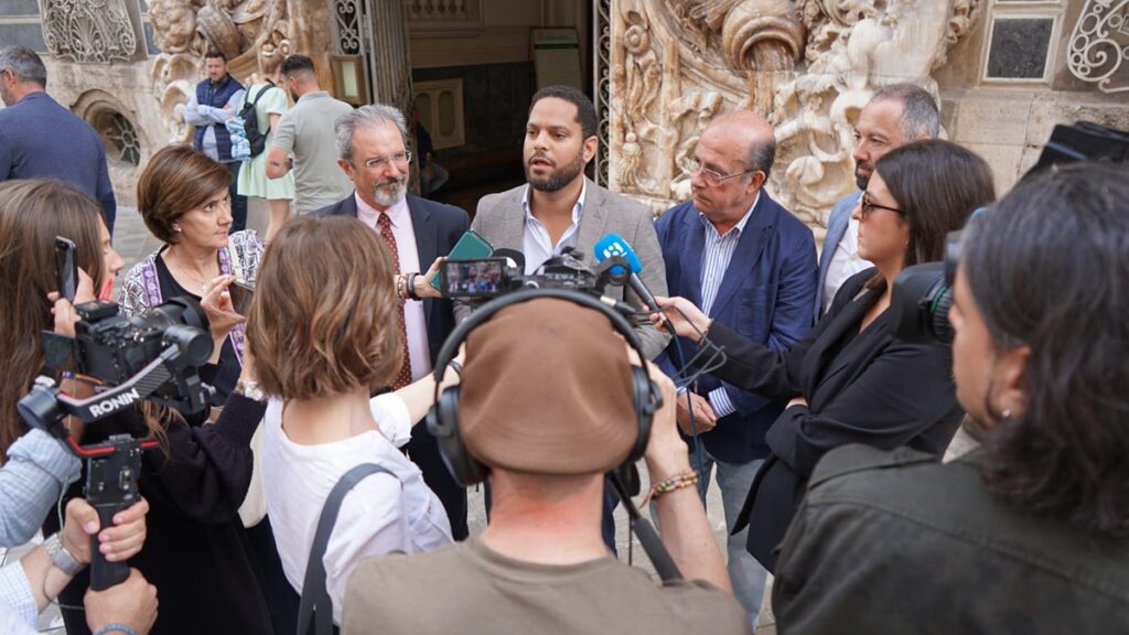 El Presidente de VOX, Santiago Abascal, abrirá la campaña electoral en ...