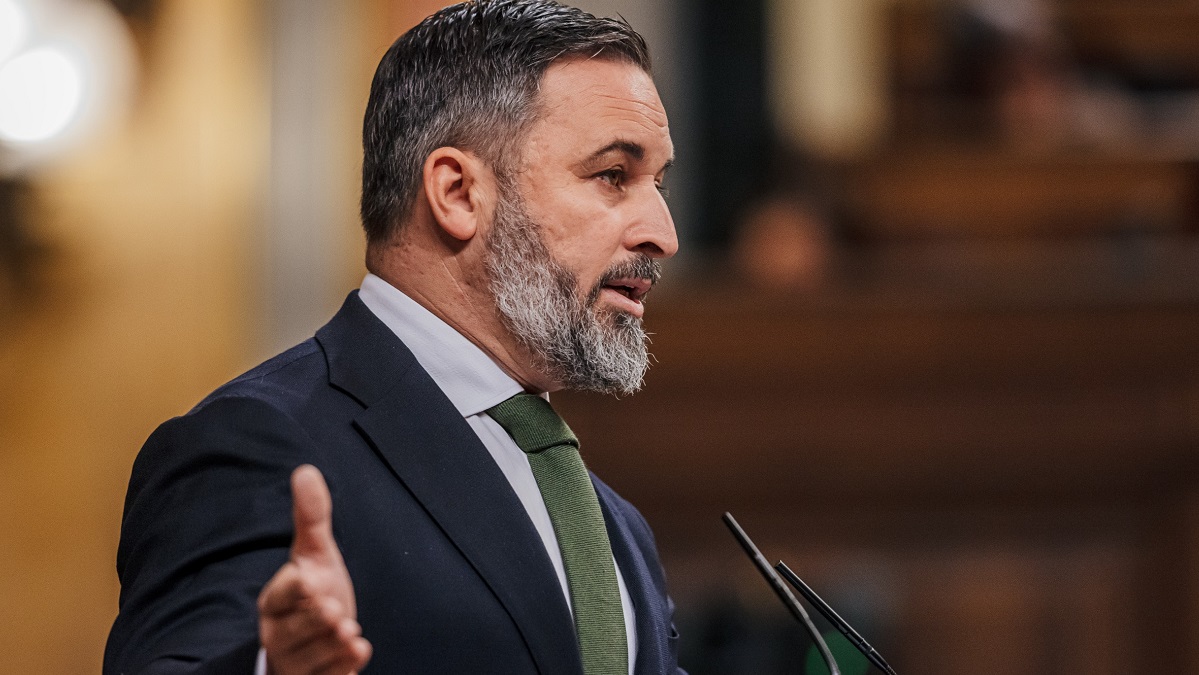 Abascal saca los colores a Sánchez: 'Ha pasado de avergonzar a una ...