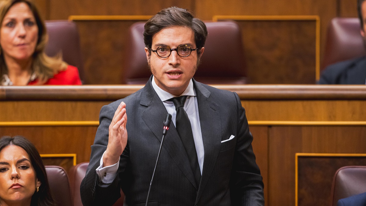 Figaredo demuestra con cifras a Montero la subida fiscal que sufren los ...