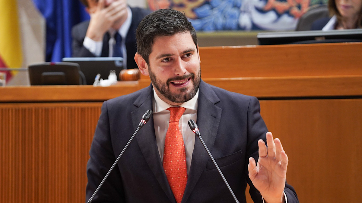 Alejandro Nolasco, nuevo portavoz del grupo parlamentario VOX en las ... Alejandro Nolasco, nuevo portavoz del grupo parlamentario VOX en las ...