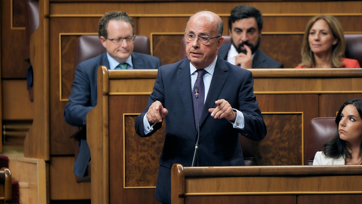 'Los españoles saben lo que están padeciendo', Gil Lázaro demuestra con ...