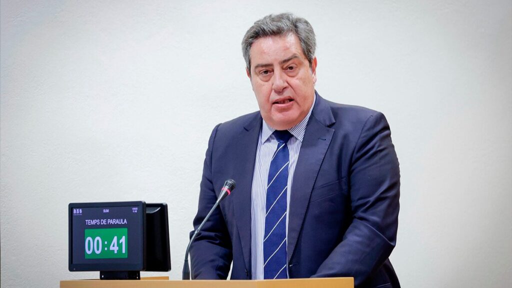 José María Llanos (VOX): “Los incendios se apagan en invierno y para ...