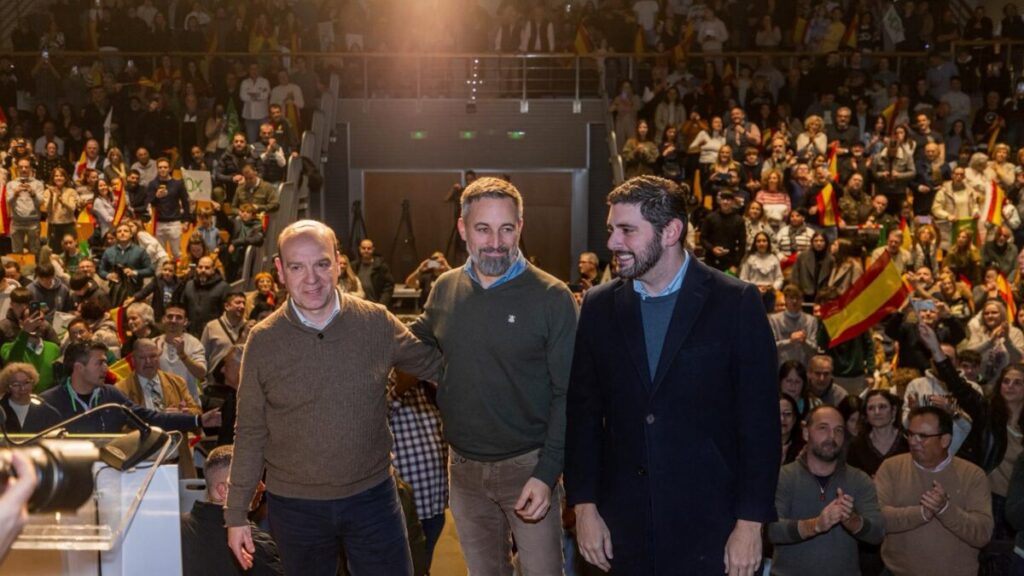 Abascal, tras el pacto de Sánchez con Bildu para sacar a ETA de la ...